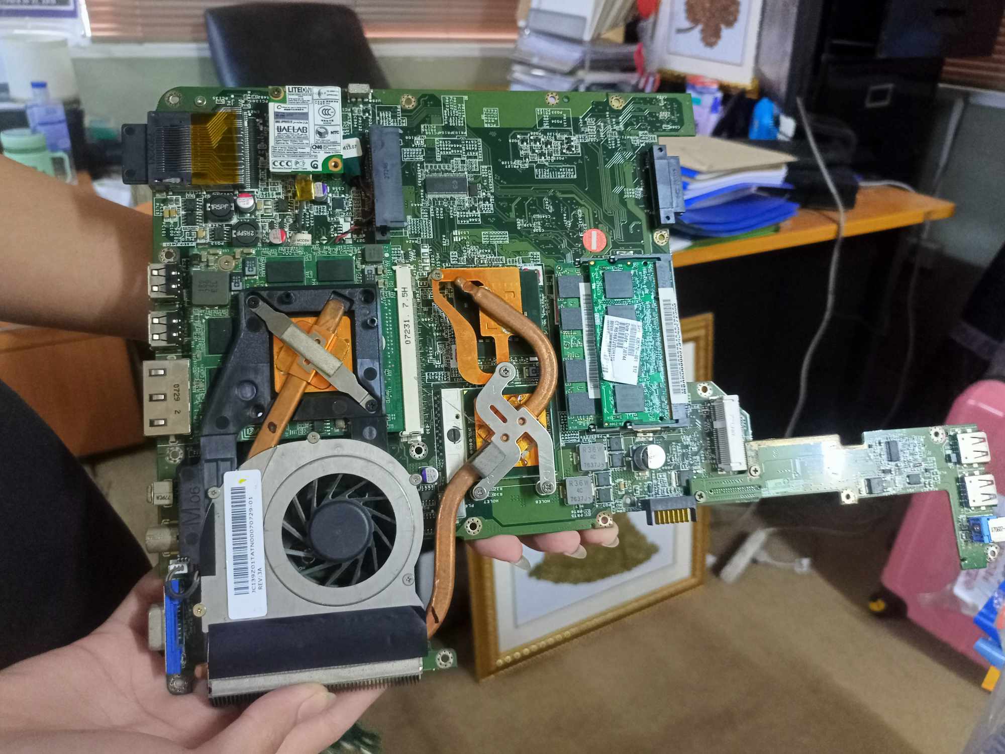 Acer Motherboard - Leaky MOSFET