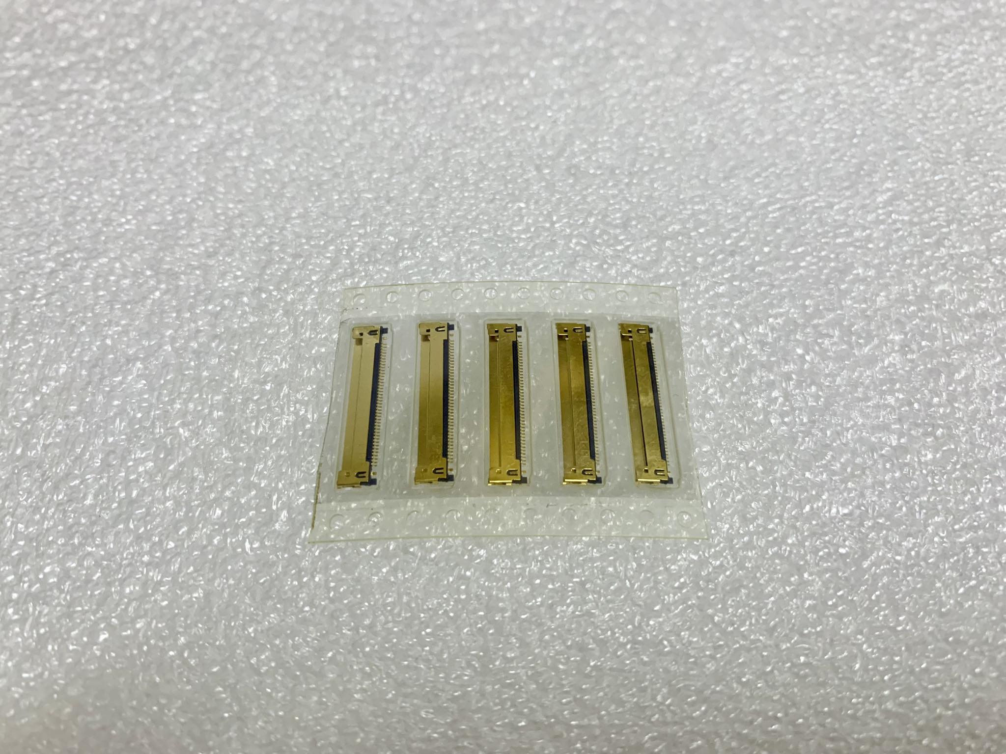 LDVS CONNECTOR | Plug Housing - Leaky MOSFET